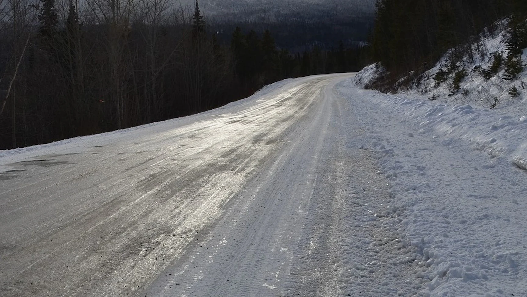 Driving in Adverse Weather Conditions: The Definitive Guide
