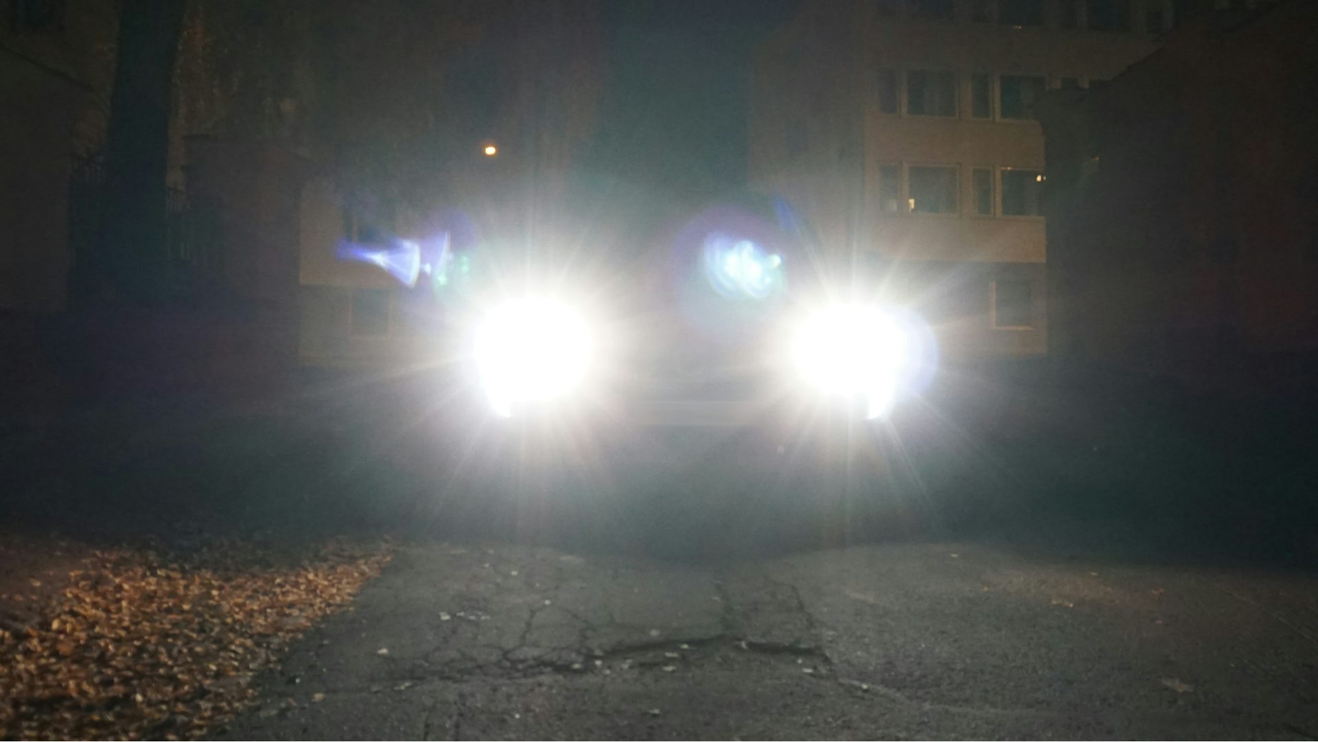 Bilens Belysning: Helljus, Halvljus, Varselljus & Regler