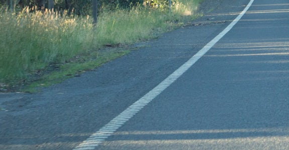 Road Lane Markings & Reflective Studs - Driving Theory